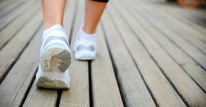 How Many Steps to Walk or Run 6 Miles by Height & Gender?