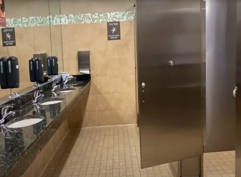 An Overview of Facilities at Lifetime Fitness Showers