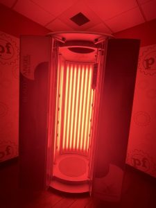 How Planet Fitness Red Light Therapy Works & Who Should Try It