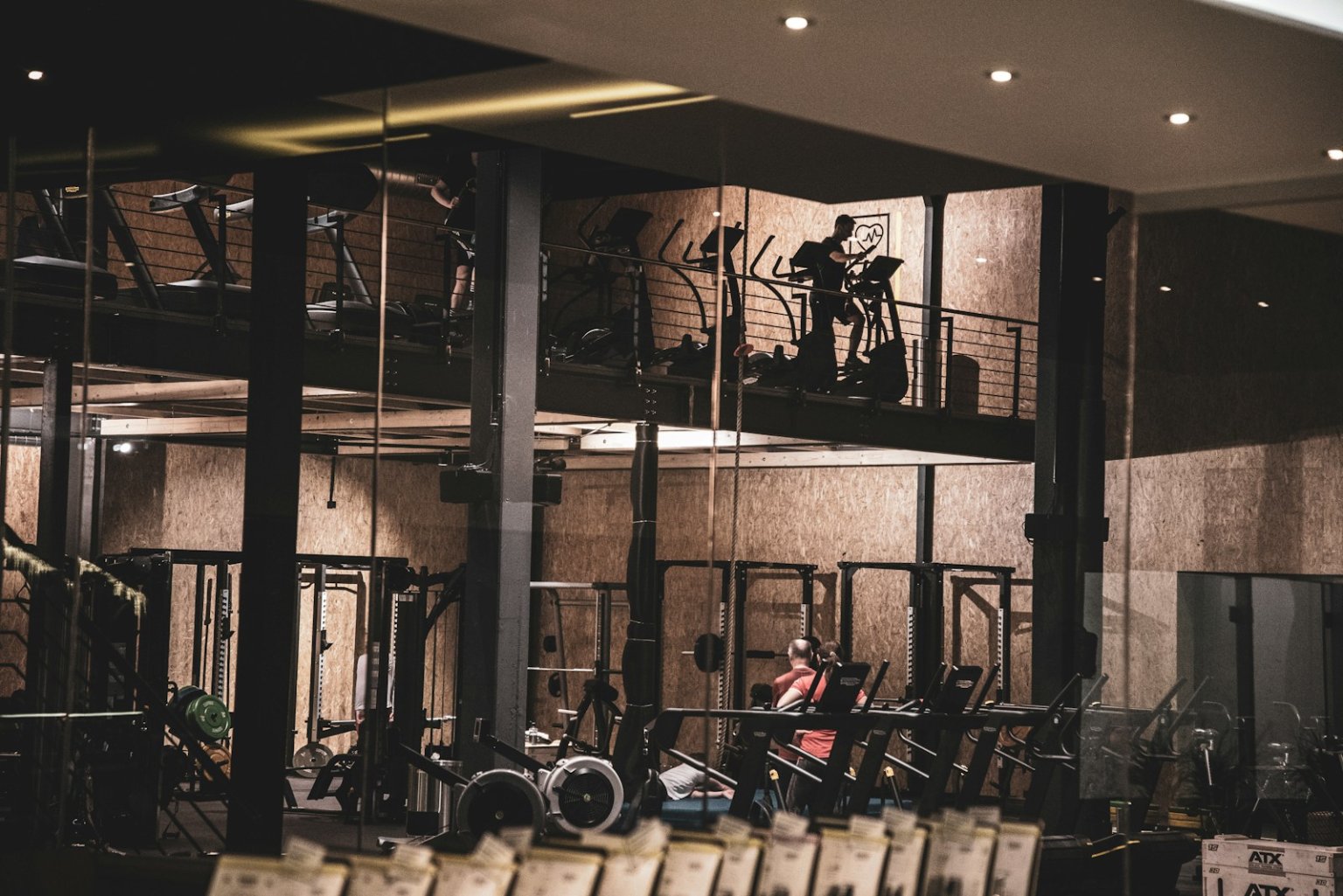 15 Best Gyms with Free Trials (2025): Features, Amenities & Real Costs
