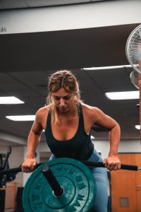 12 Powerful Seated Cable Row Alternatives [No Machine Required]