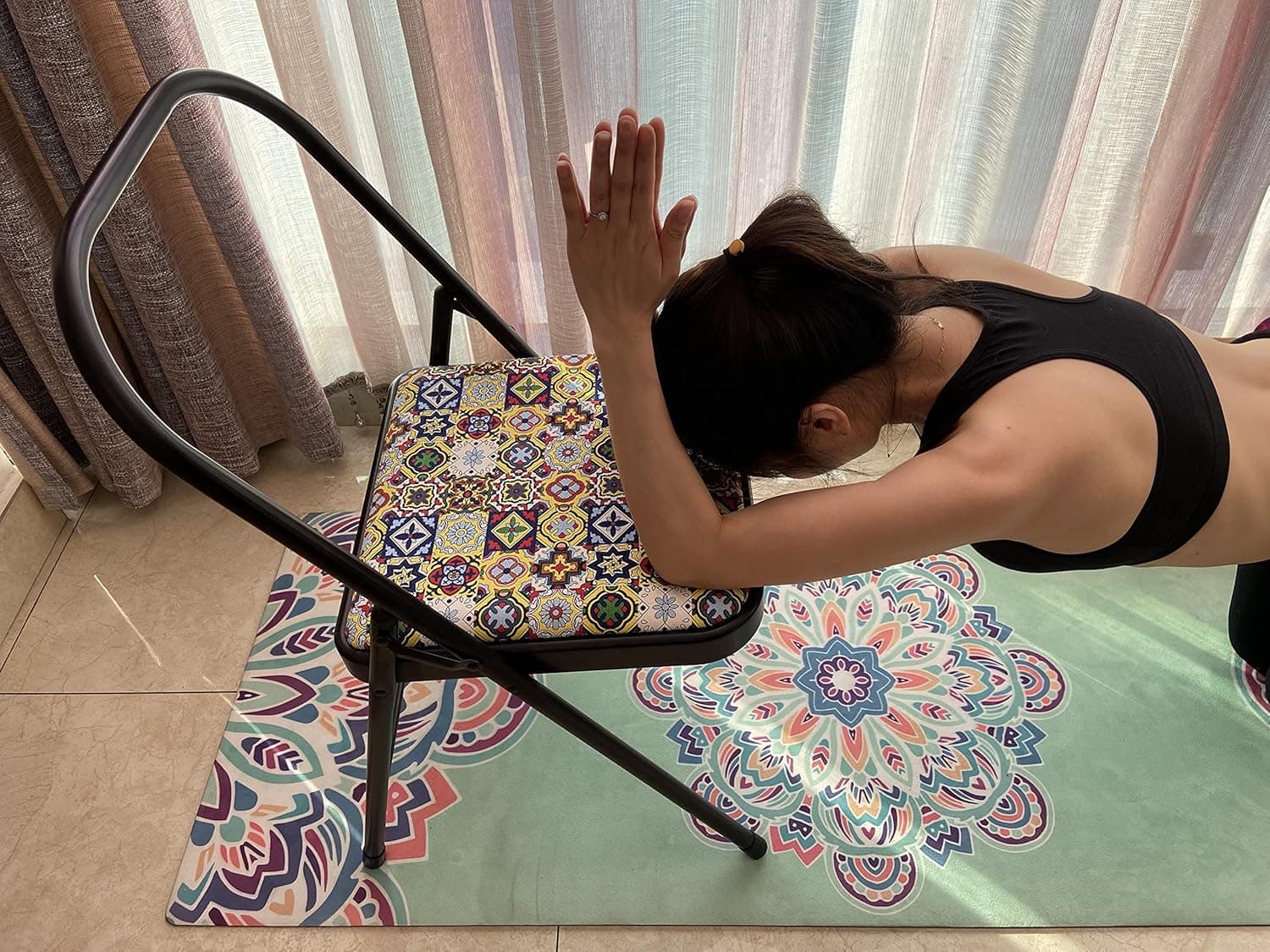 7 Best Yoga Chairs for Seniors: Safe, Comfortable & Supportive Options
