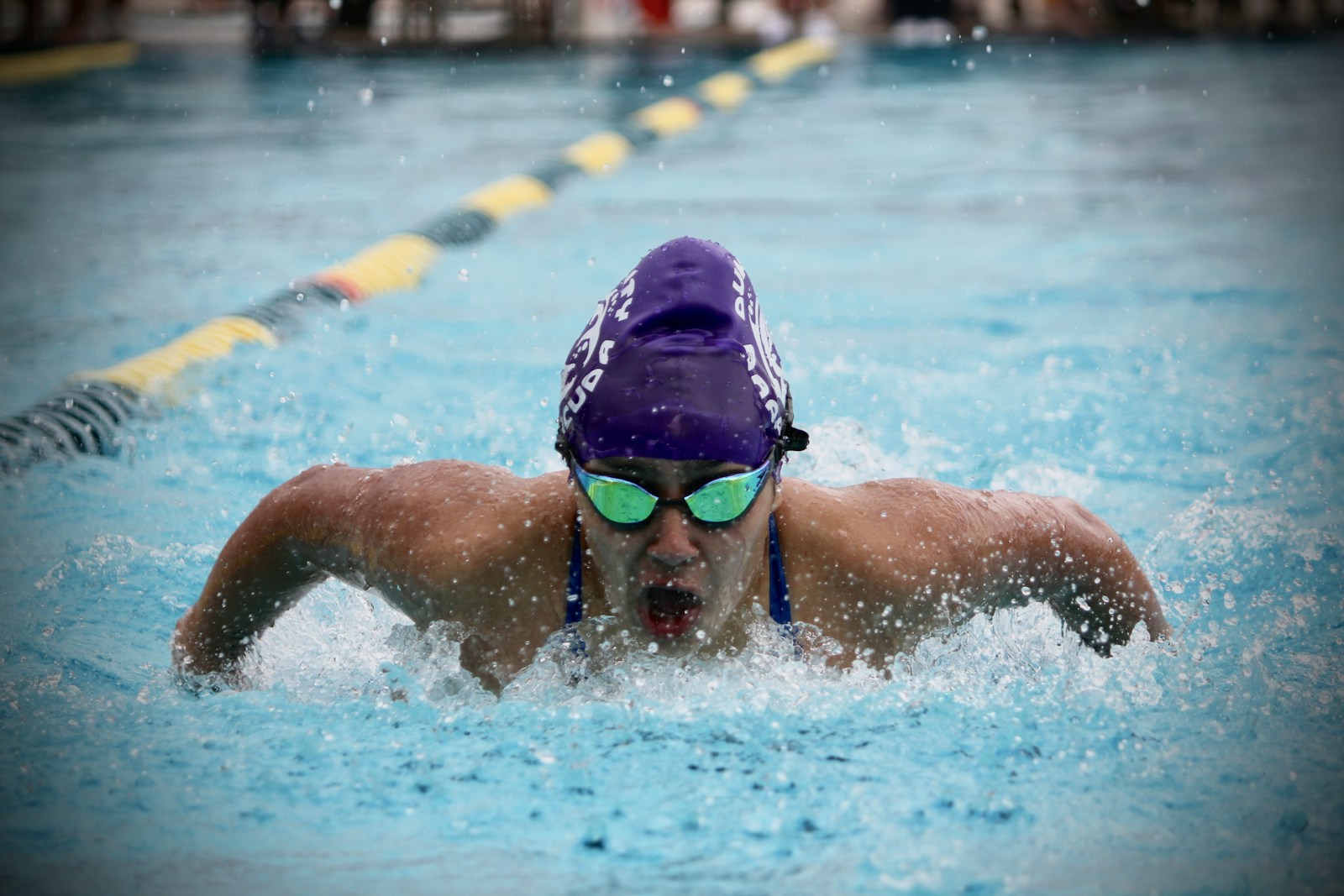 How to Get a Swimmer’s Body: Training, Diet & Key Tips