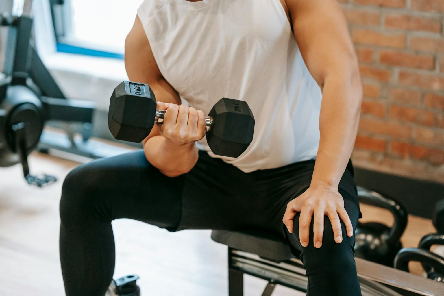 15 Best Short-Head Bicep Exercises to Build Bigger Arms