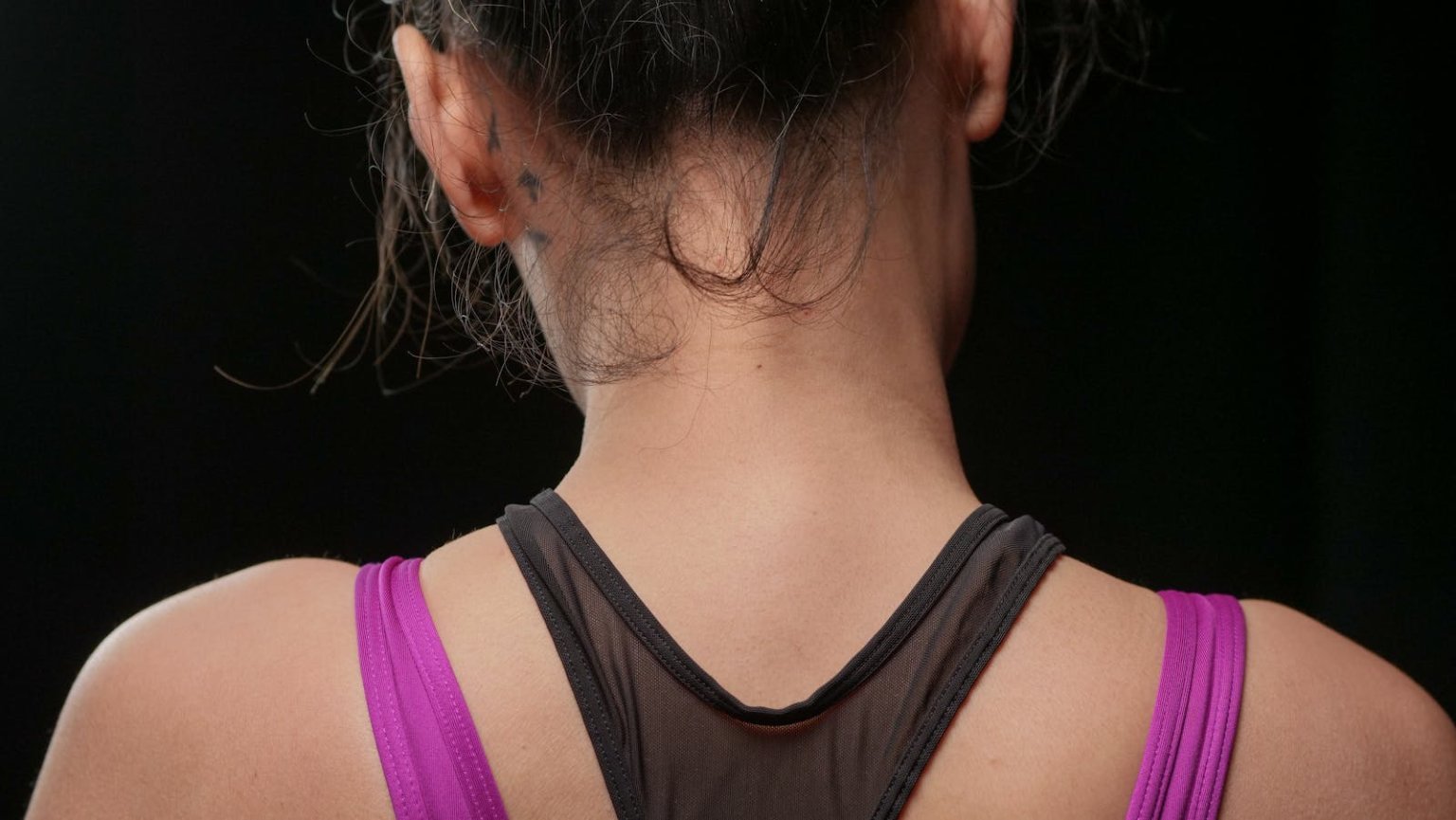 10 Best Neck Hump Exercises to Improve Posture Naturally