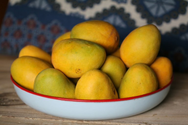 10 Proven Health Benefits of Mango (Backed by Science)