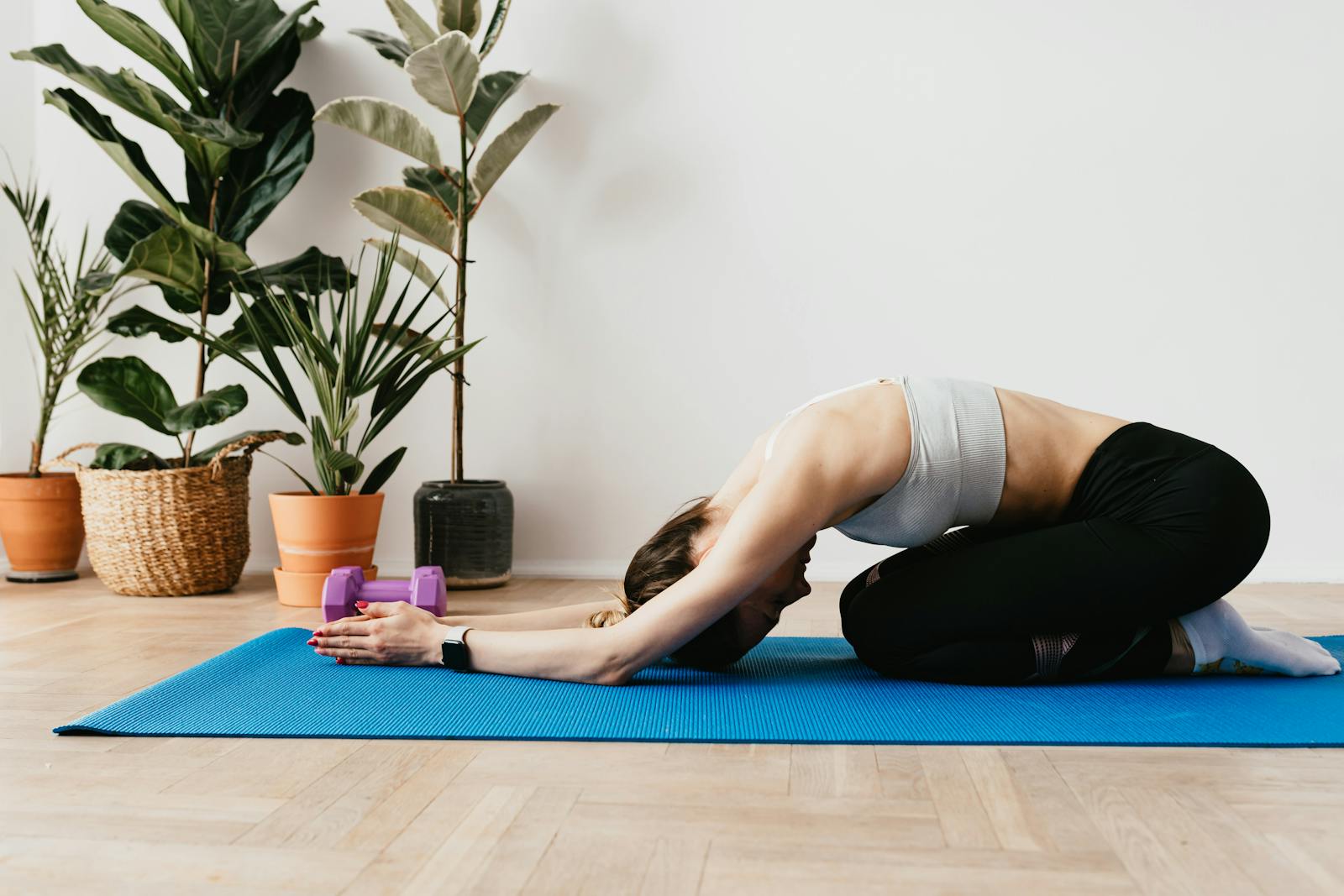 25 Best Flexibility Exercises at Home for Full-Body Mobility
