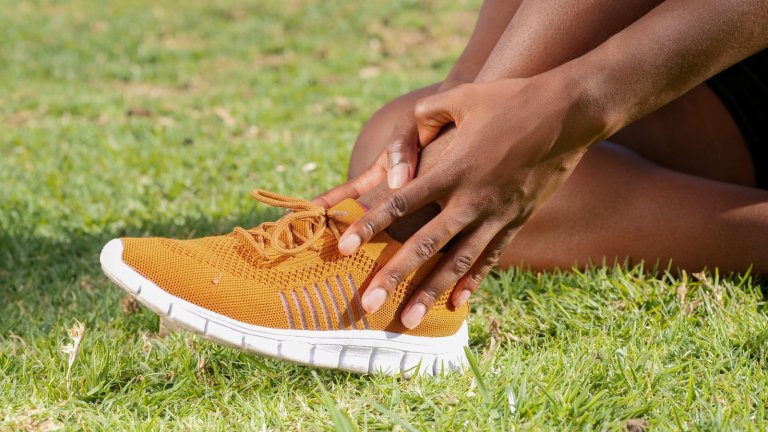 10 Best Ankle Sprain Exercises: Heal Faster & Prevent Re-Injury