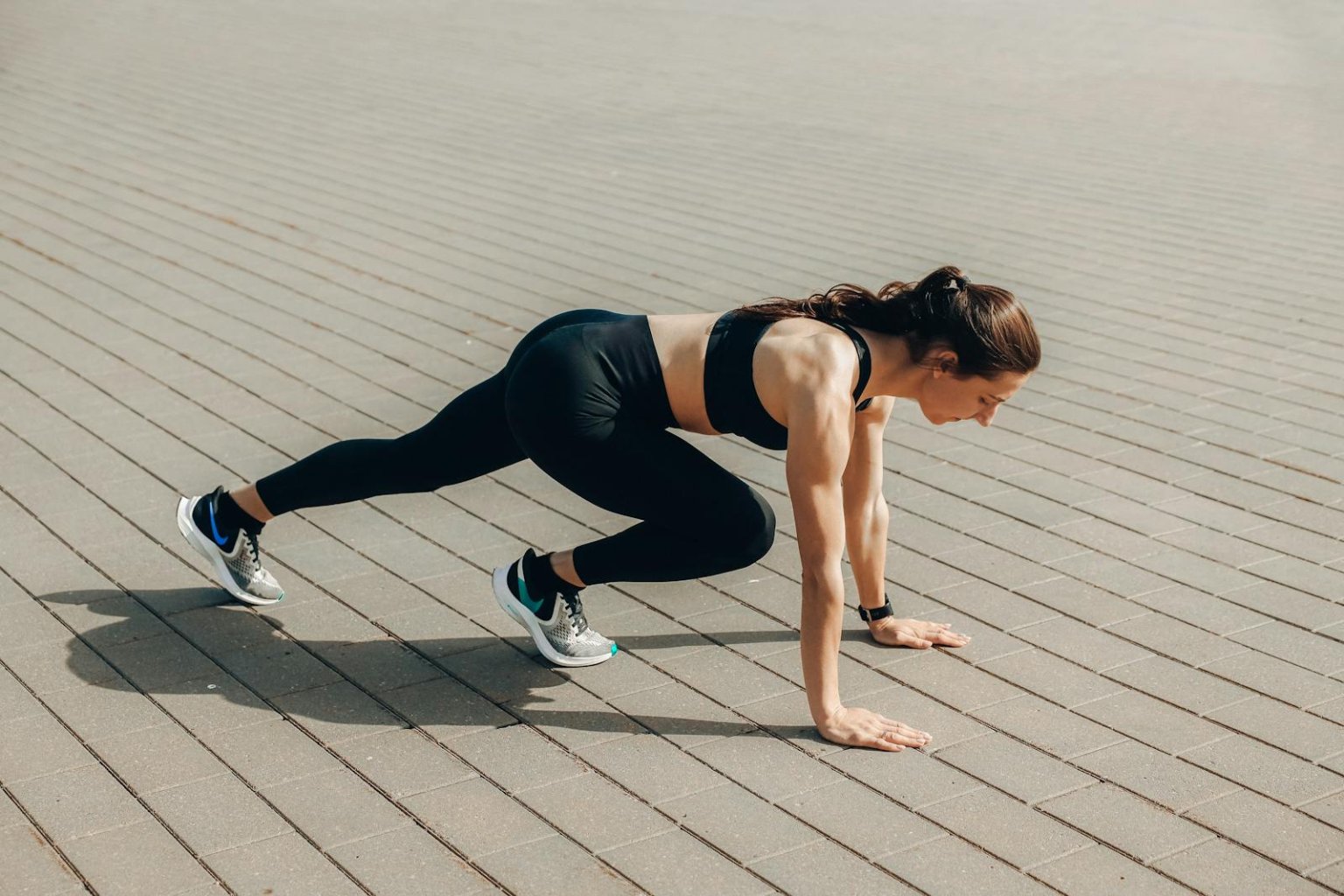 12 Best Full Body Exercises to Build Strength and Burn Fat