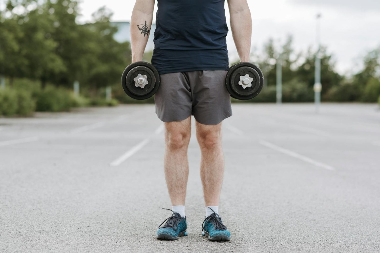 12 Dumbbell Quad Exercises for Stronger, More Defined Legs