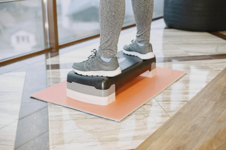 17 Best Calf Exercises at Home for Stronger, More Defined Legs