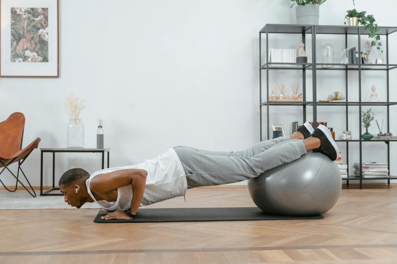 11 Best Lower Chest Exercises to Build a Strong, Defined Chest