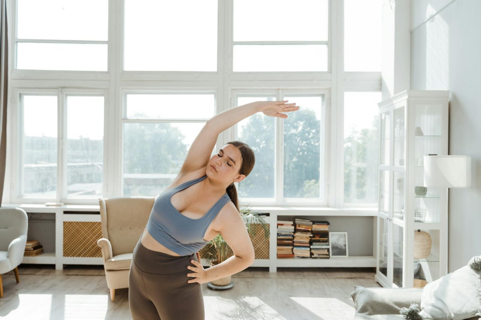 Stretching Exercises for Women: 12 Best Moves for Flexibility