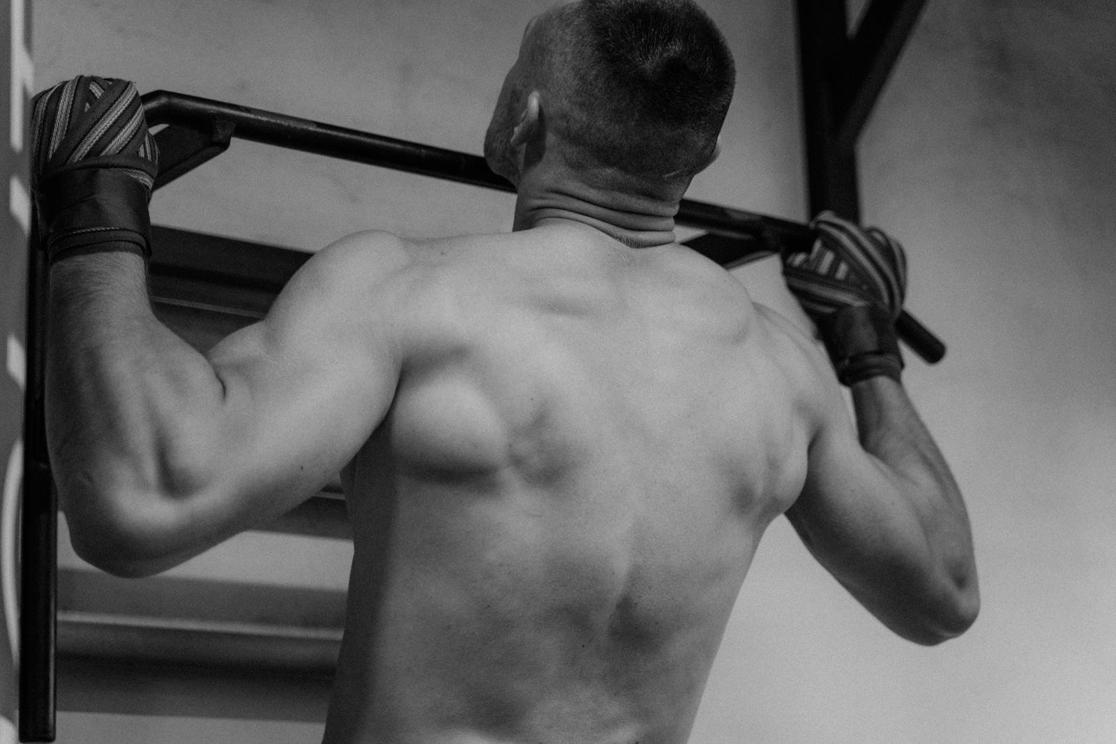 8 Best Vertical Pull Exercises to Build a Stronger Back
